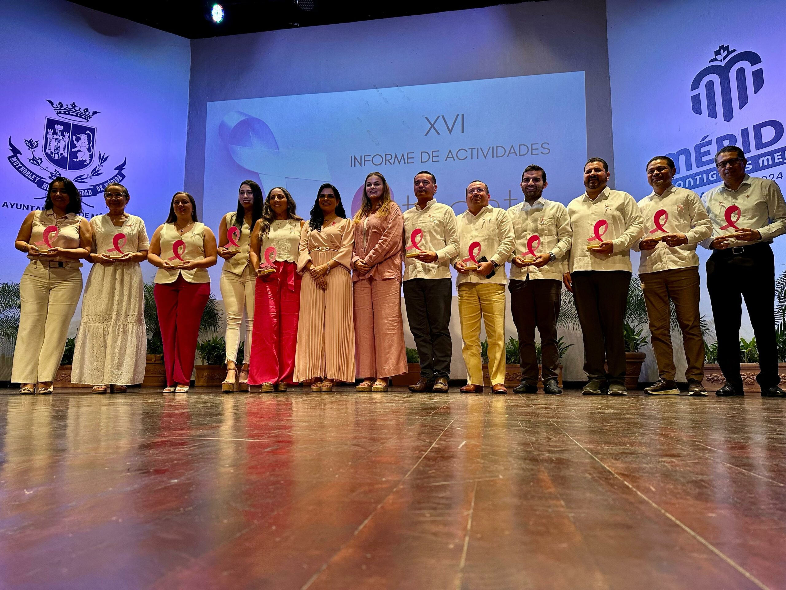 Fundación Tócate entrega un reconocimiento a Renán Barrera | Yucatan ...